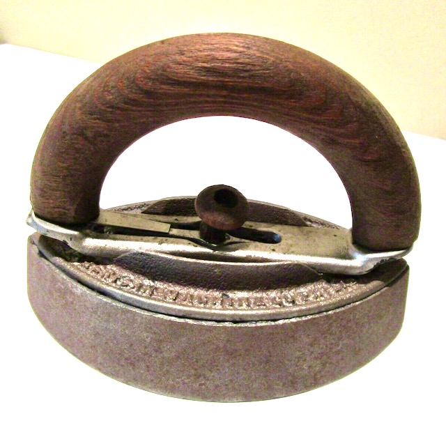 The "Mrs. Potts" Sad Iron - Griswold Cookware
